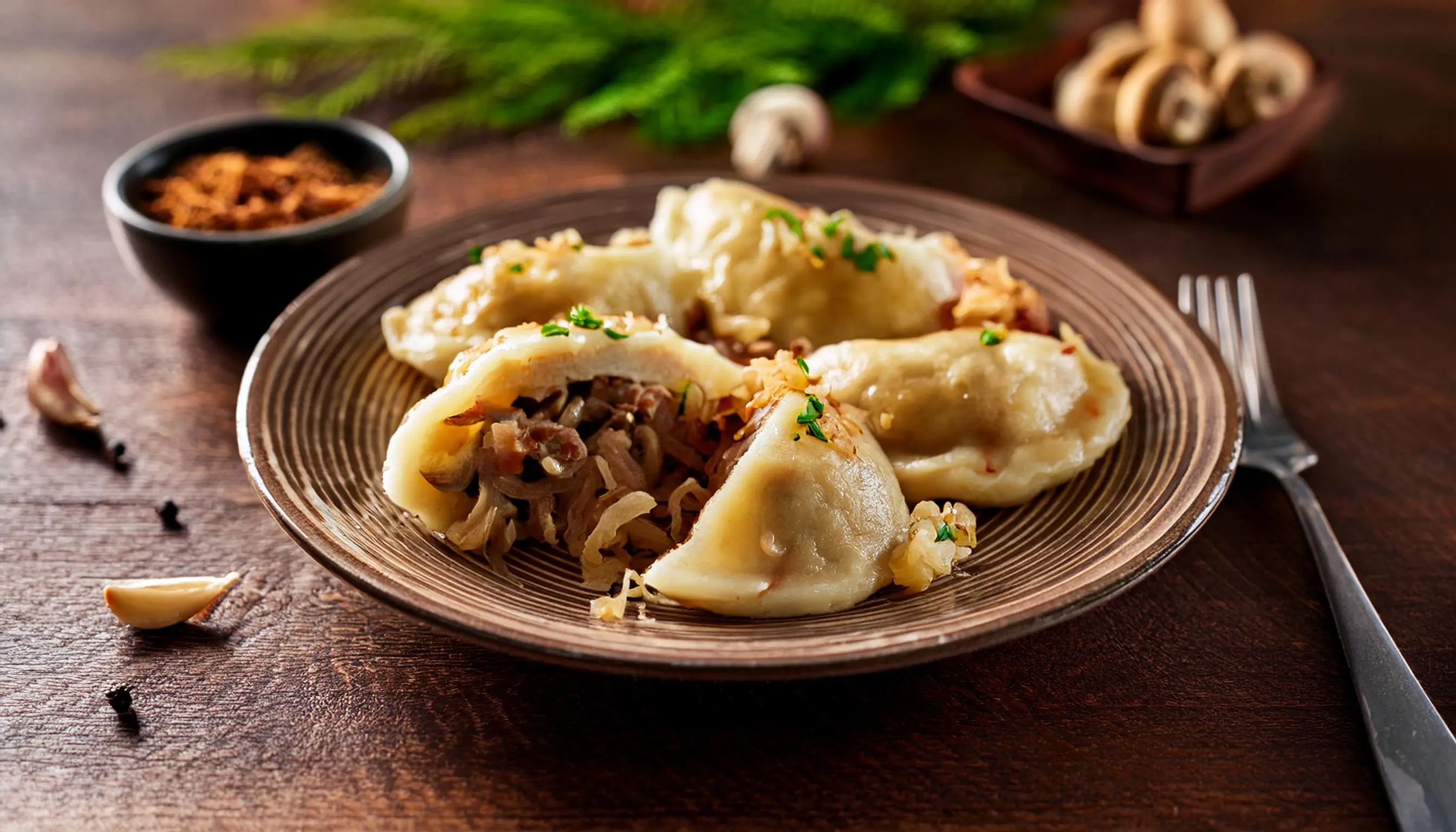 Pierogi z kapustą i grzybami - najlepszy przepis jak u babci!